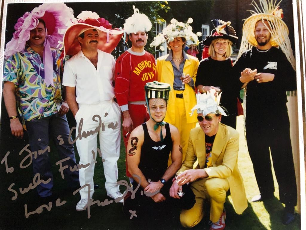 QueenOnline.com - The Official Queen Website