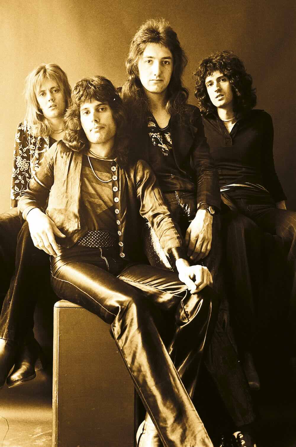 QueenOnline.com - The Official Queen Website